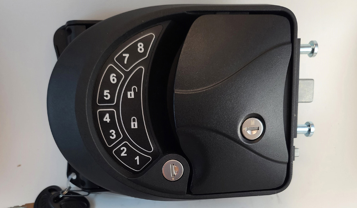 REMOTE-OPERATED DIGITAL KEYLESS RV DOOR LOCK – TYPE A2 – LEFT HAND